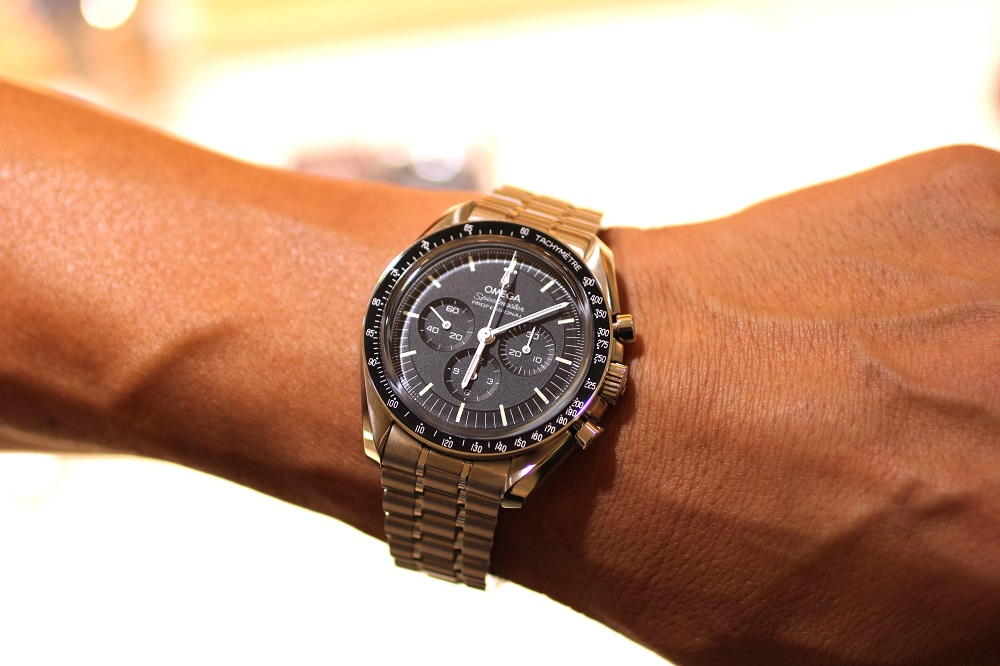 【オメガ】スピードマスター ムーンウォッチ プロフェッショナル 42mm 310.30.42.50.01.002 お買い上げいただきました ...